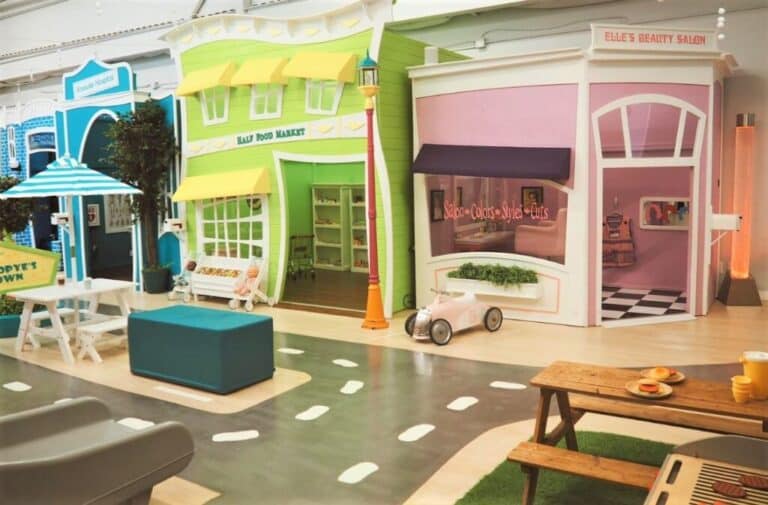 Custom Commercial Playhouses for Business | Lilliput Play Homes